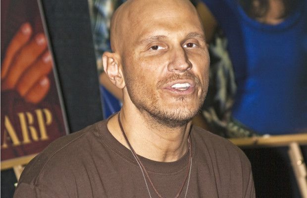 Popular Country Singer Kevin Sharp Dies At 43 - Fame10