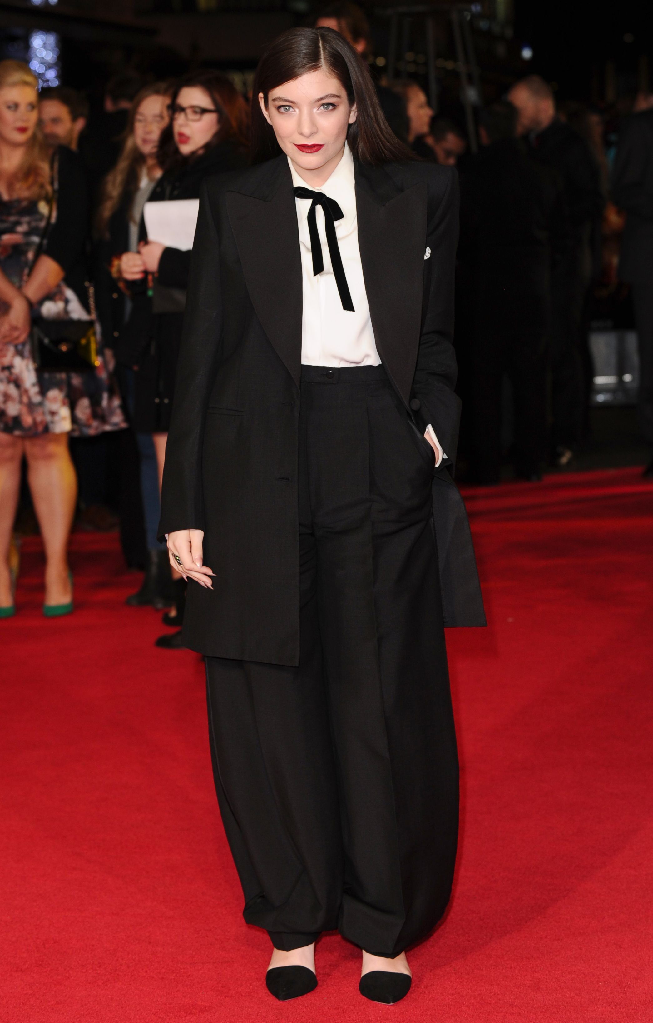 Lorde Tells Jimmy Fallon How She And Taylor Swift Became BFF's - Fame10