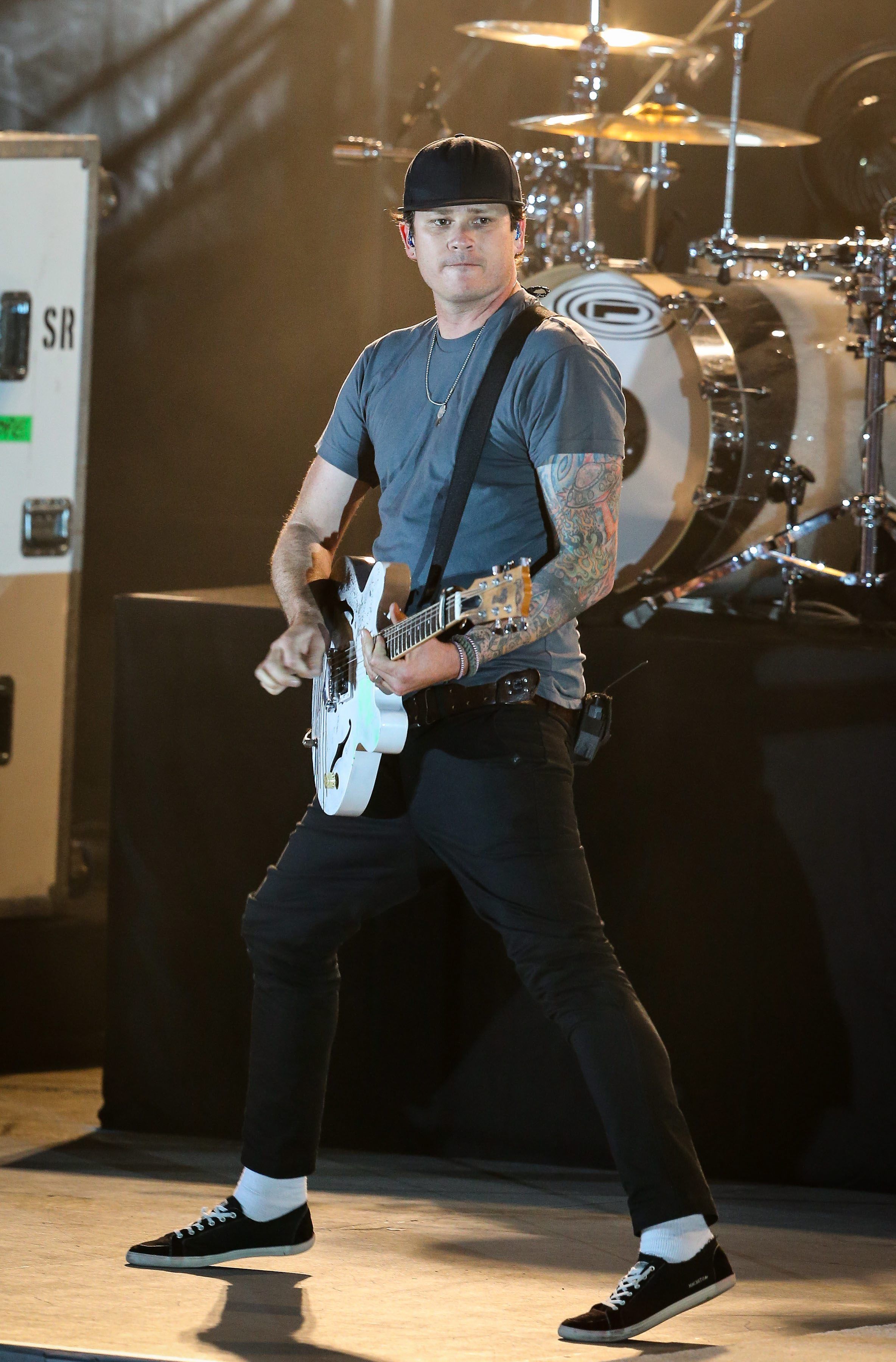 Tom DeLonge Shares His Alien Encounter Story - Fame10