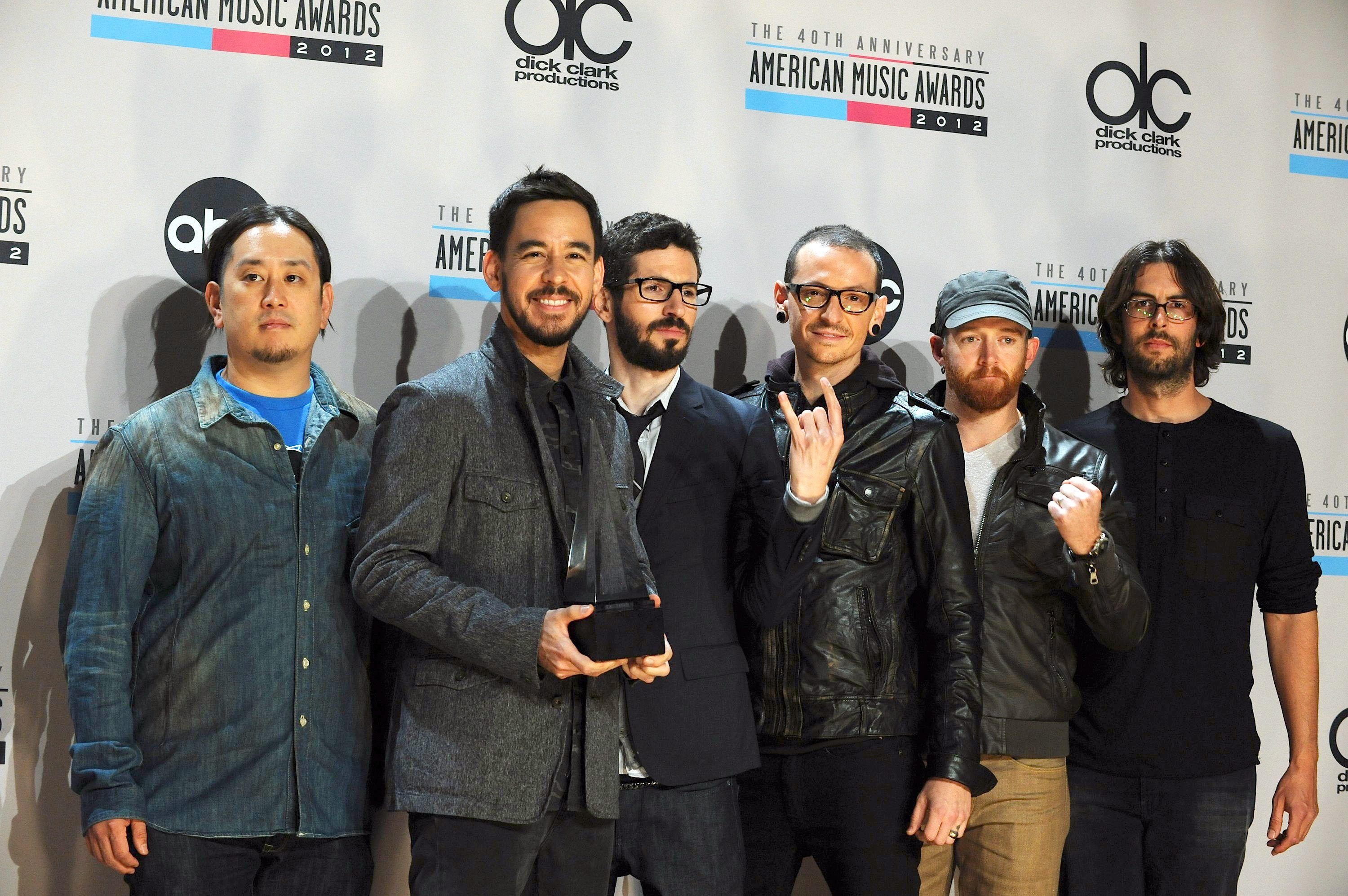 Linkin Park Cancels Tour Due To Singer's Injury - Fame10