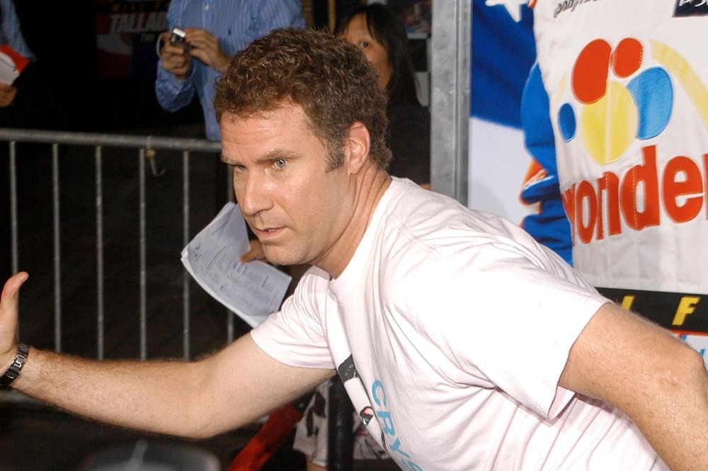 Will Ferrell Nails Cheerleader In The Face With Basketball - Fame10