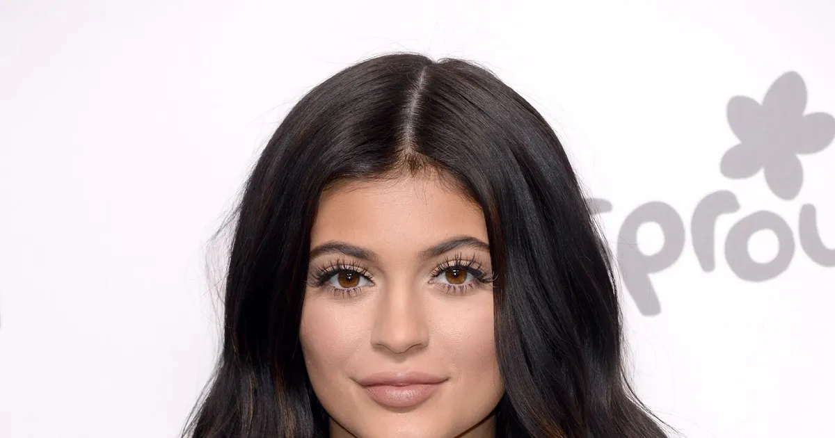 Kylie Jenner’s Epic Lip Evolution - Fame10