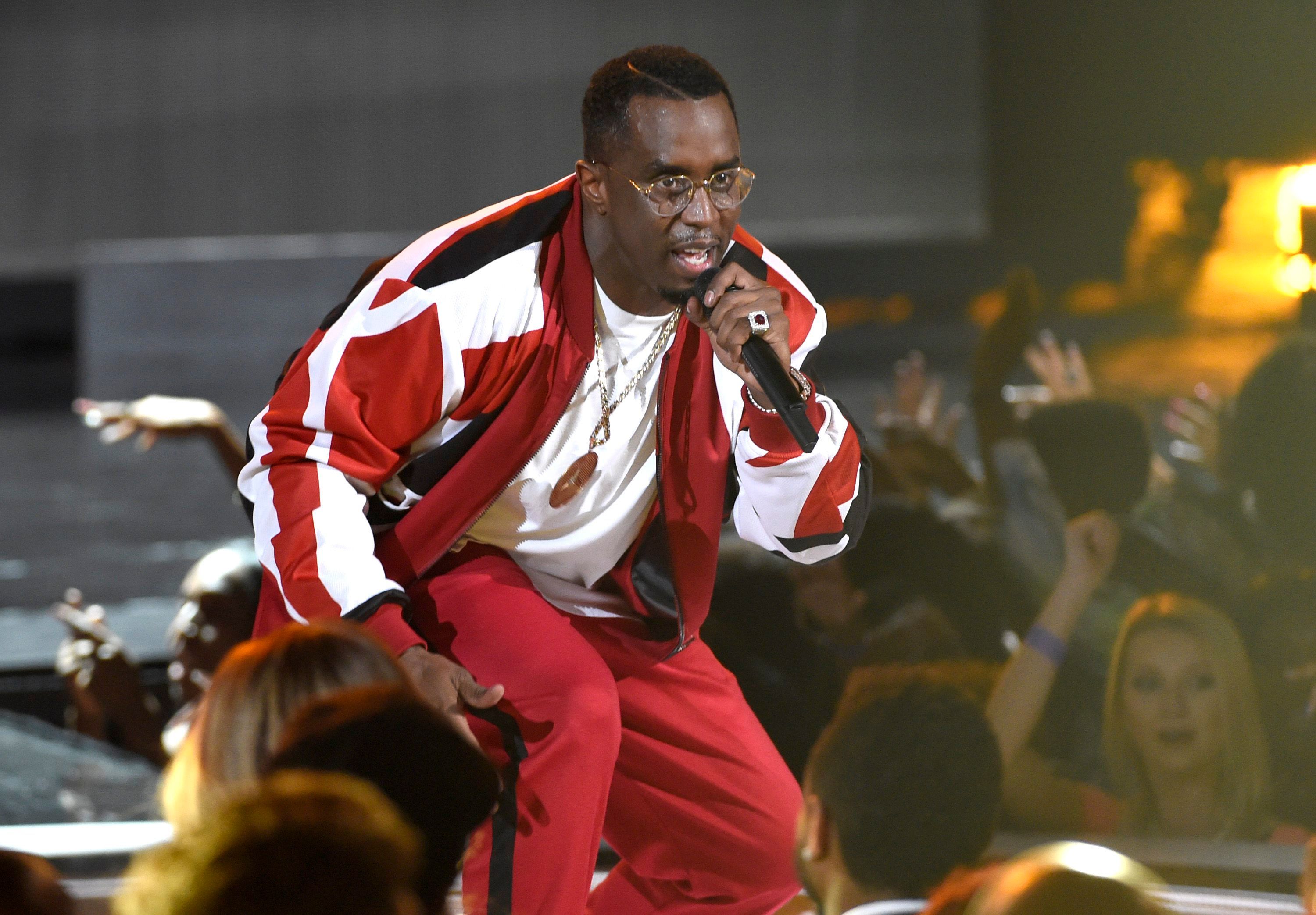 Diddy Falls Into Hole During BET Awards Bad Boy Performance - Fame10