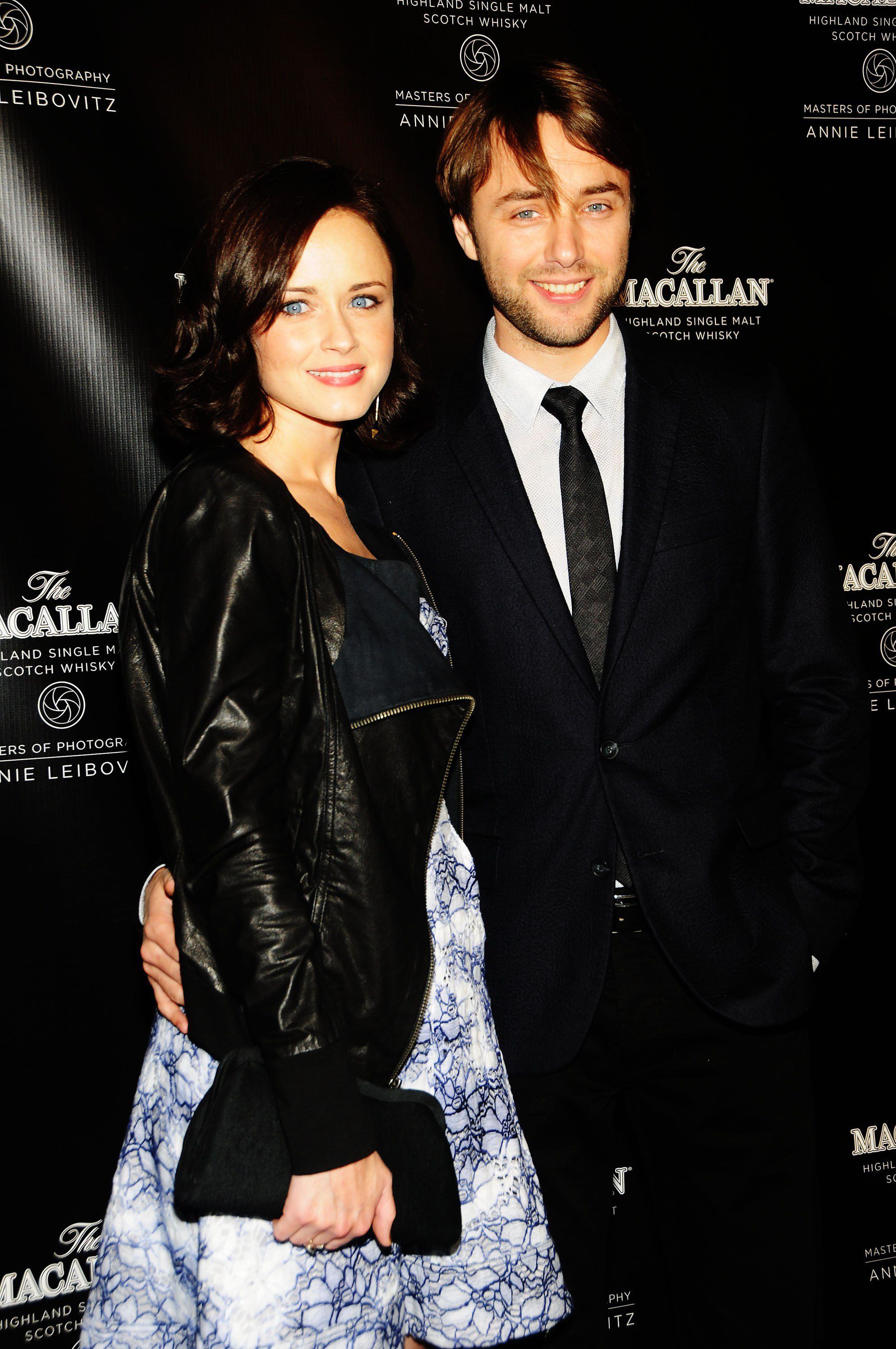 12 Married Celebrity Couples Who Met On Set - Fame10