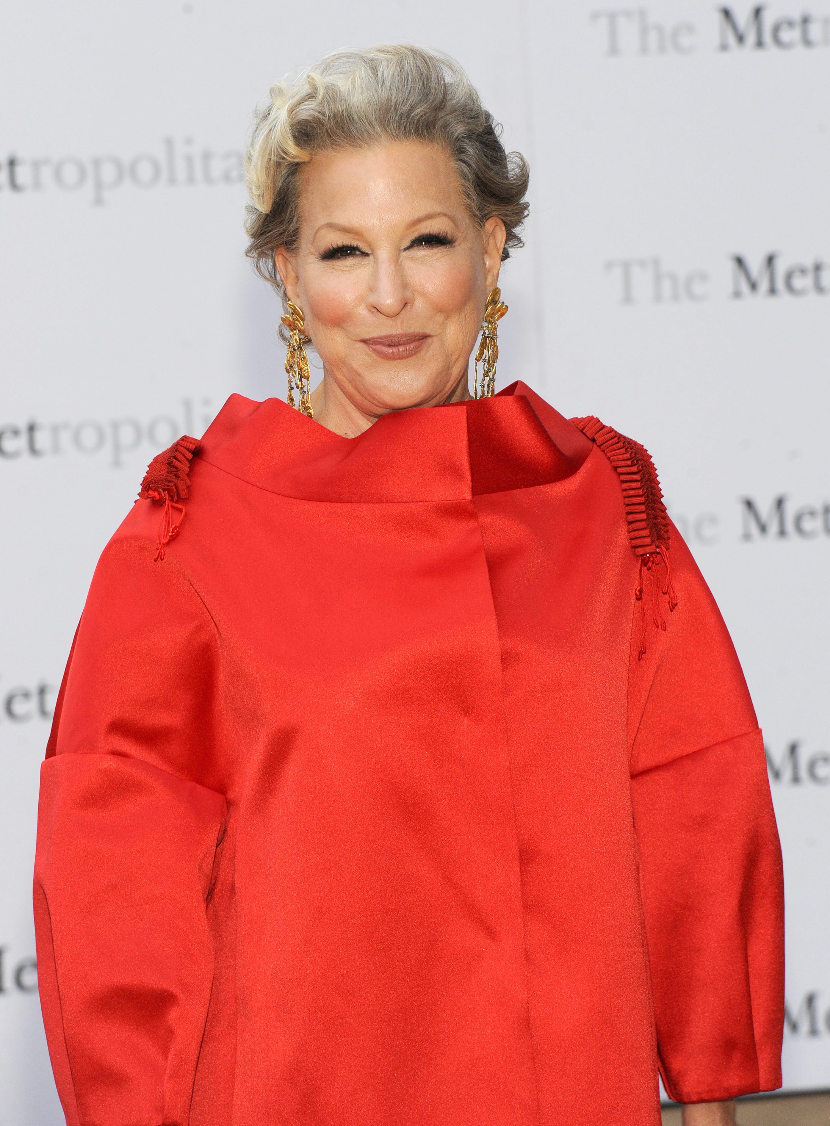 Bette Midler Joins The Voice As Mentor For Blake Shelton - Fame10