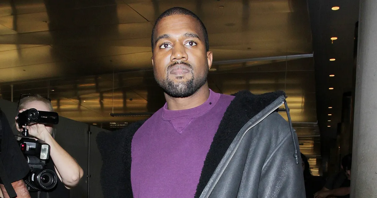 Kanye West Remains In Hospital Over Thanksgiving - Fame10