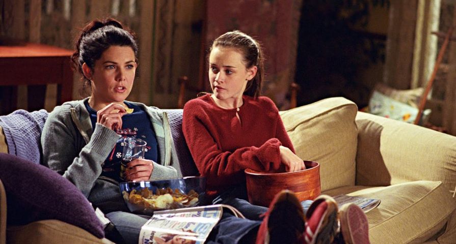 Gilmore Girls: Behind The Scenes Secrets - Fame10