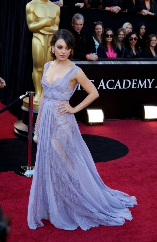 Iconic Red Carpet Dresses - Fame10