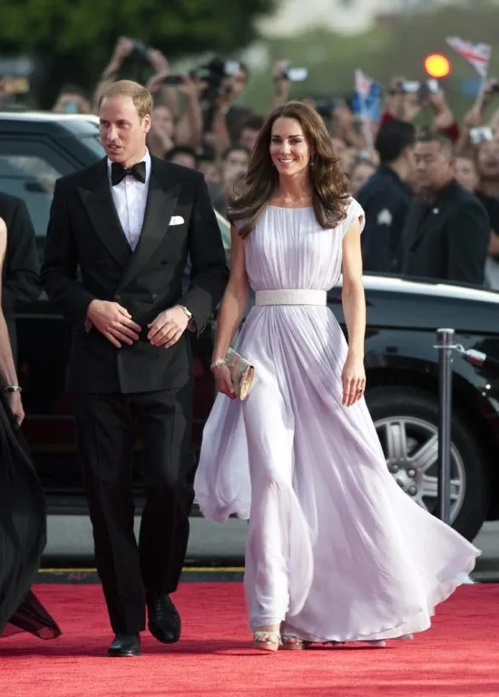 Ranked: Unforgettable Iconic Royal Gowns - Fame10