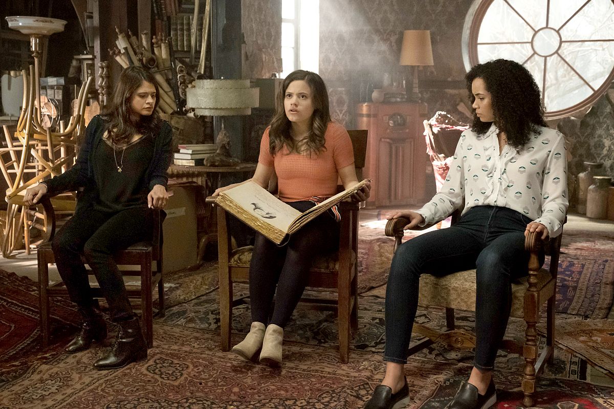 The Cast Of The 'Charmed' Reboot Speaks Out: "It’s A New Set Of Witches ...