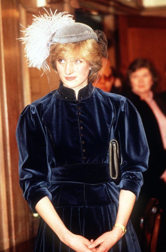 Rare Photos Of Princess Diana - Fame10