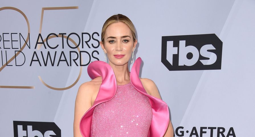 The Biggest Red Carpet Fails Of The 2019 Awards Show Season - Fame10