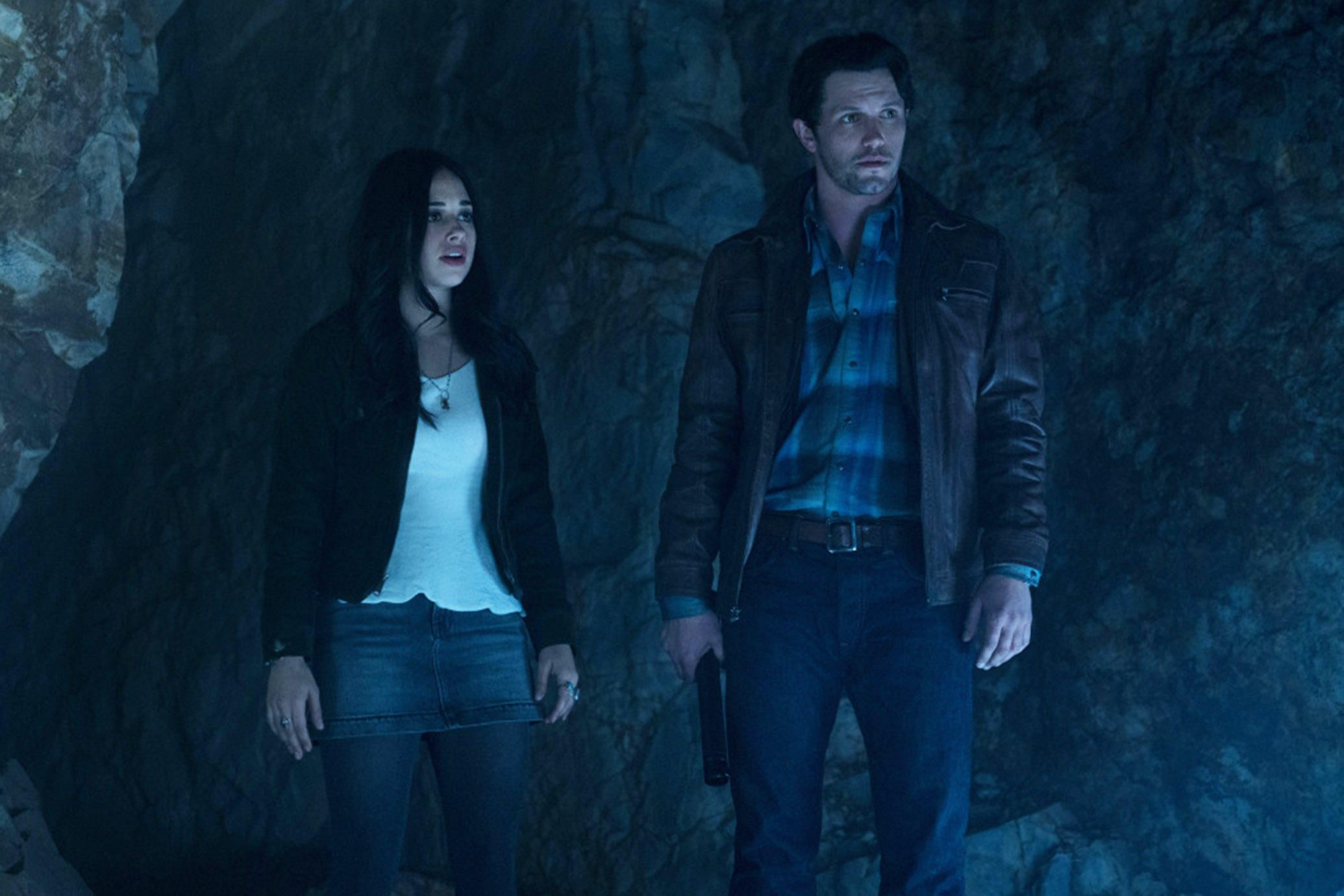 The Roswell Reboot Series Roswell, New Mexico: Everything You Need To ...