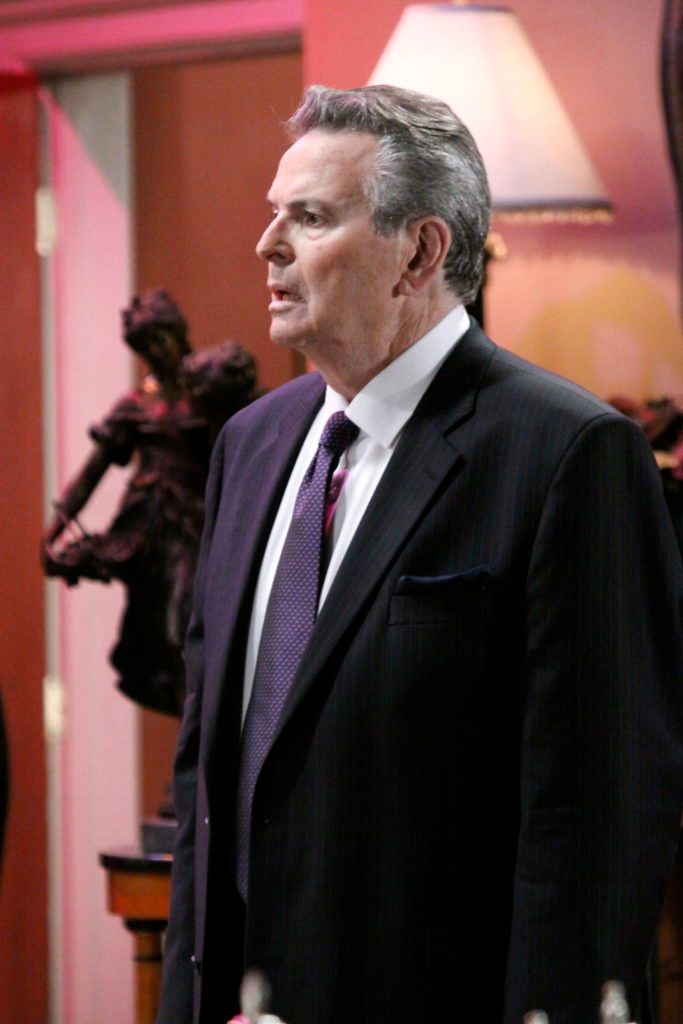 Soap Opera Characters We Wish Would Come Back To Life - Fame10