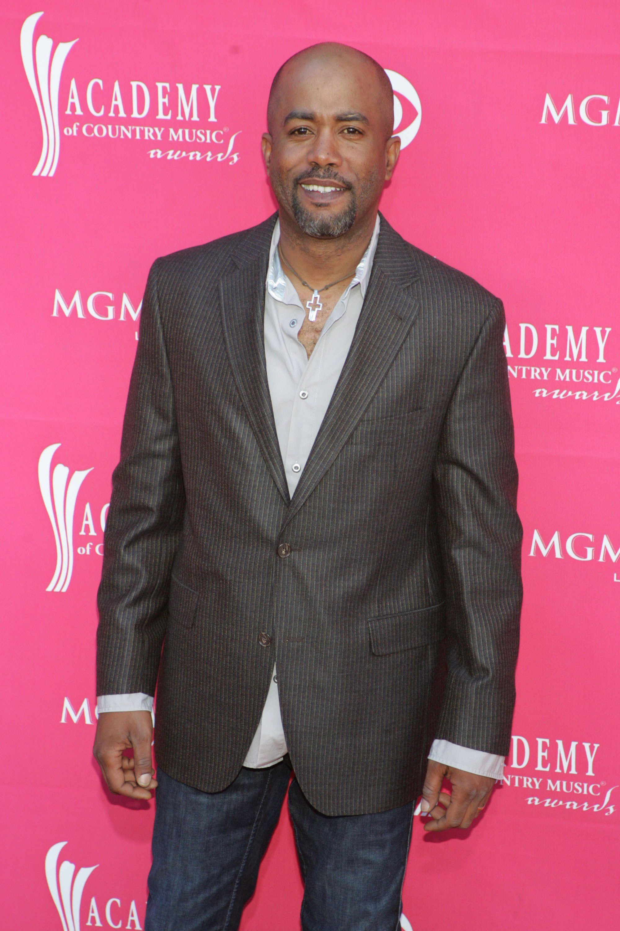 Darius Rucker And Wife Beth Leonard Split After 20 Years of Marriage ...