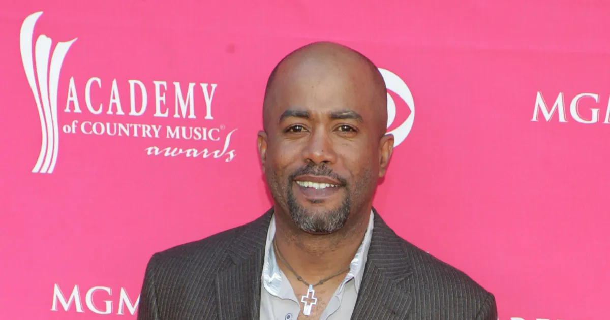 Darius Rucker And Wife Beth Leonard Split After 20 Years of Marriage ...