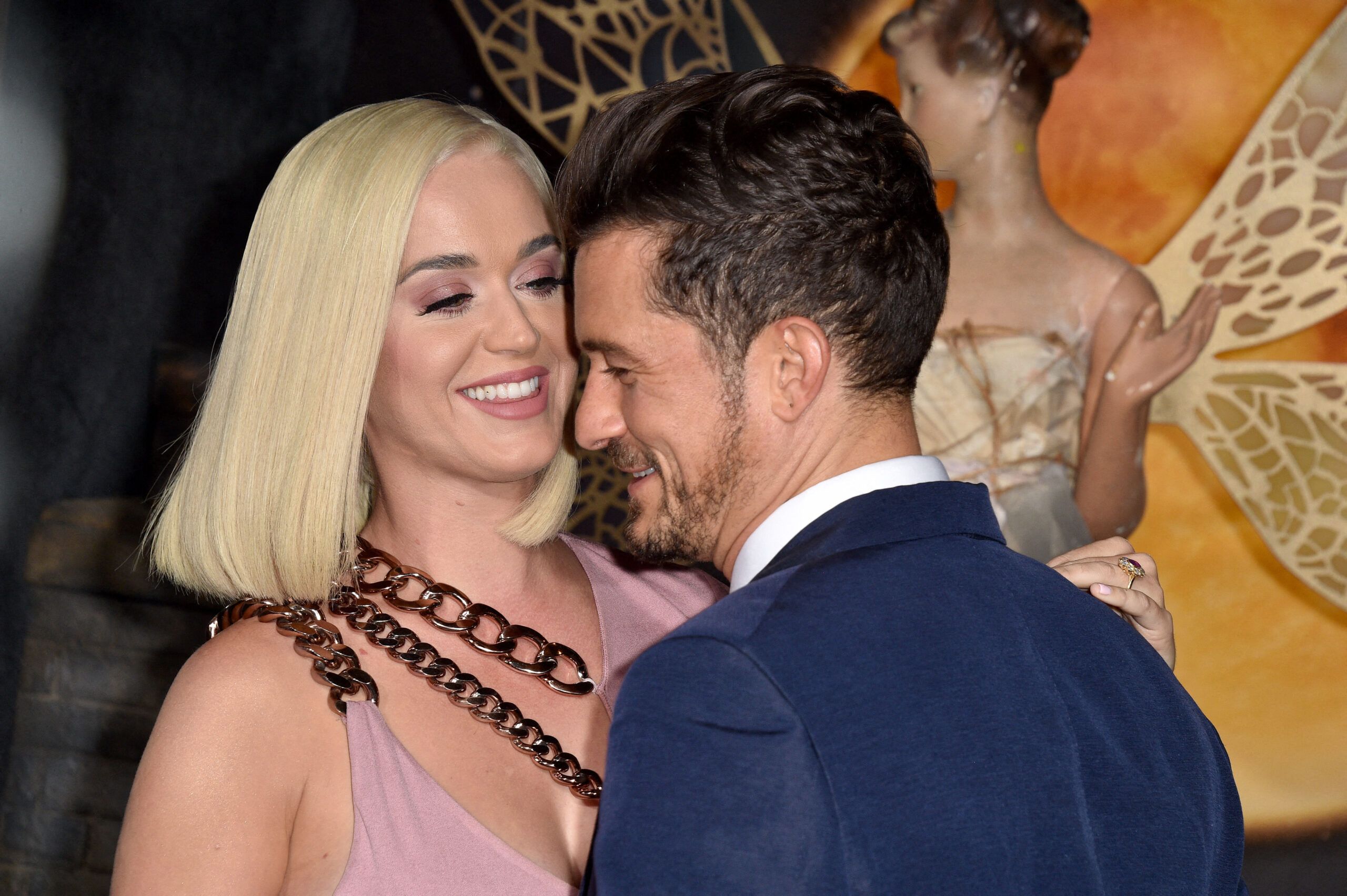 Katy Perry And Orlando Bloom Welcome Daughter 'Daisy Dove' - Fame10